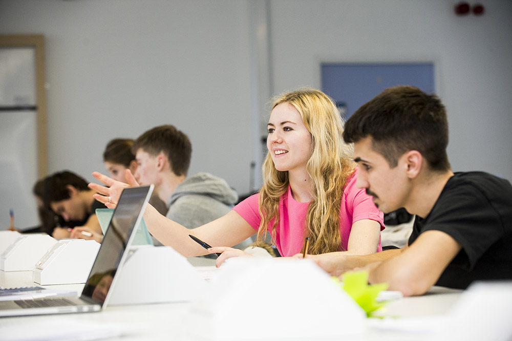 Retention rates at Scottish Universities improve for fourth consecutive ...